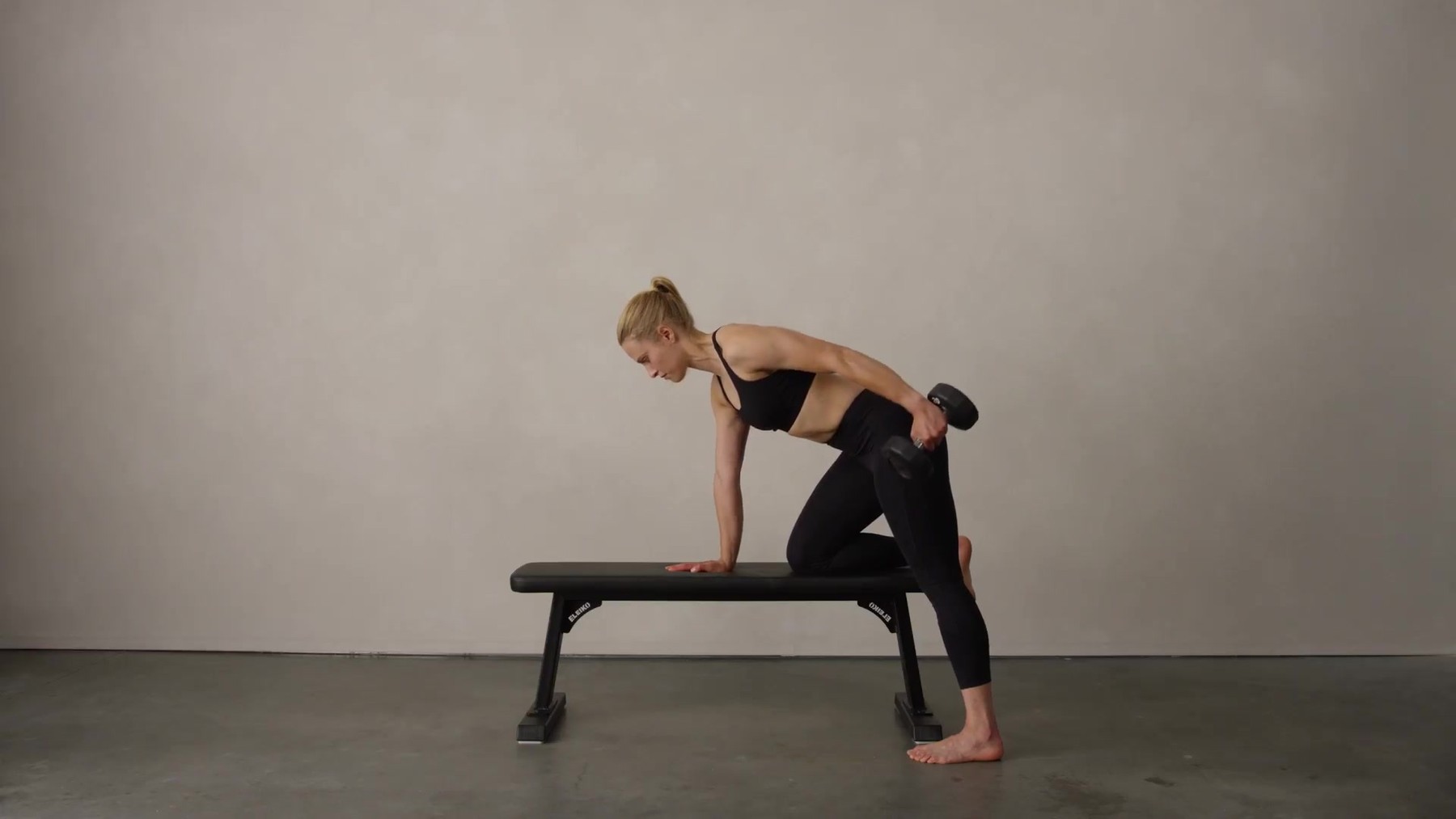 The 10 Best Dumbbell Tricep Exercises (with sample workout)