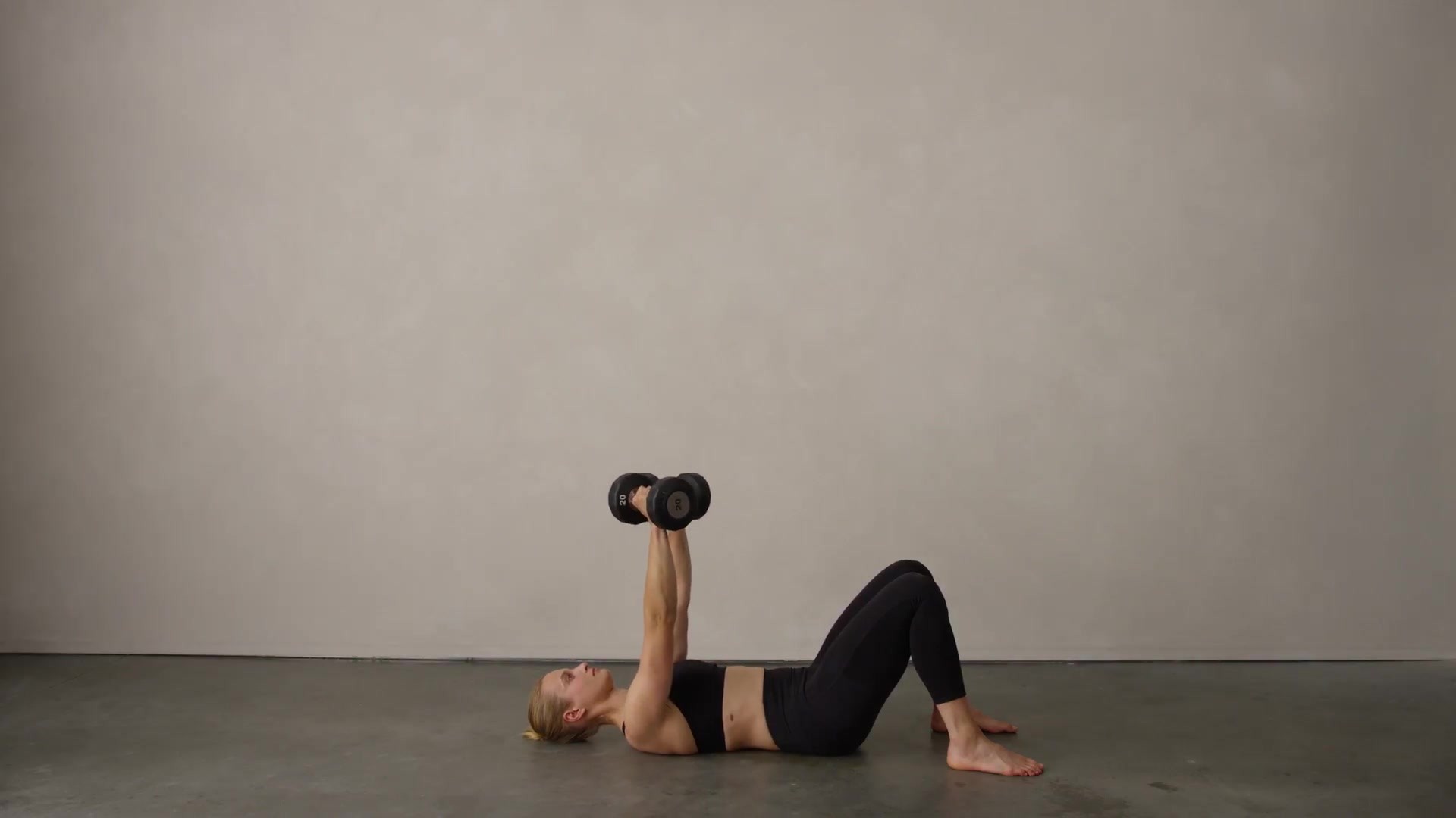 The 7 Dumbbell Floor Exercises For Your Home Workouts